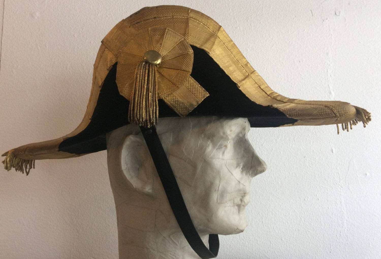 Kleidung, Tracht, Uniform Archive — Lötschentaler Museum